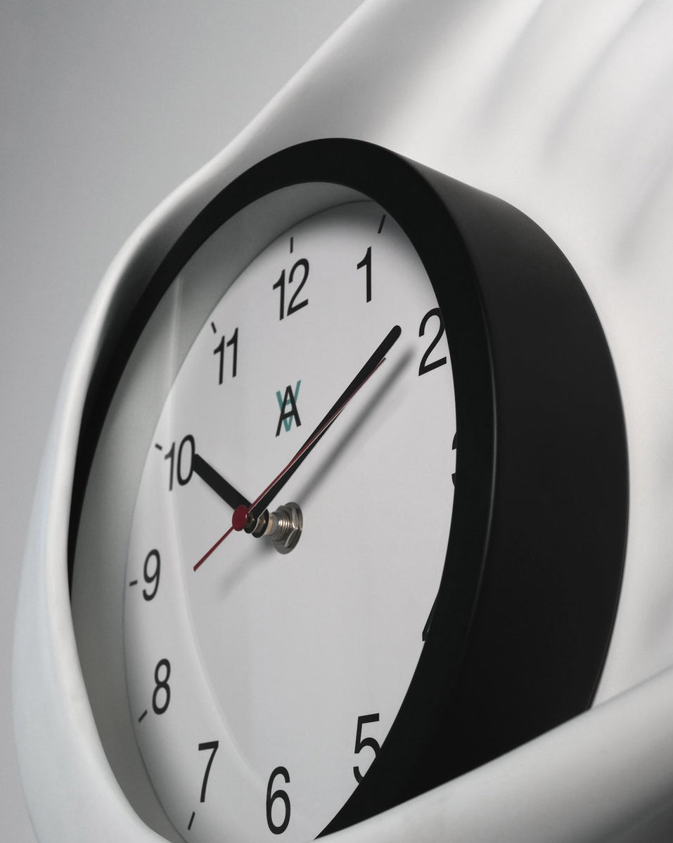 Daniel Arsham Falling Clock – GC Editions